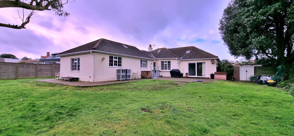 Wintonia, Les Grandes Capelles Lane, St Sampson - 3 bedroom local ...