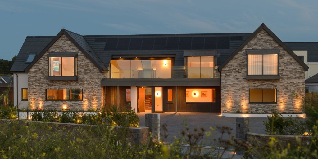 Shoreline, Ruette Des Corneilles, Cobo, Castel - 4 bedroom open market ...