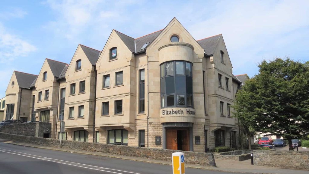 Elizabeth House, Ruettes Brayes, St Peter Port - local market office to ...