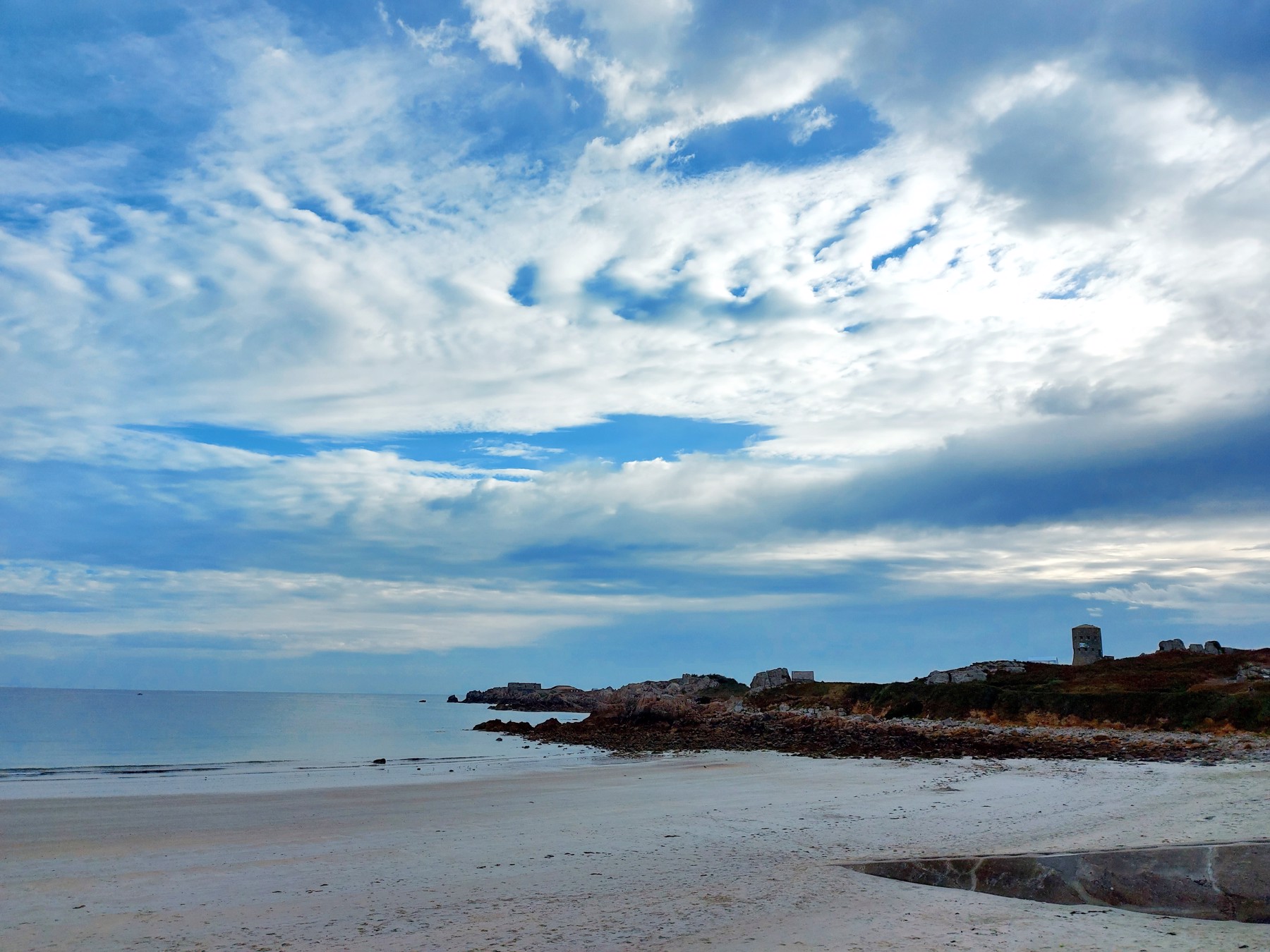 Guernsey Weather Fox forecast for 2022-12-01 - brought to you by Seeker ...