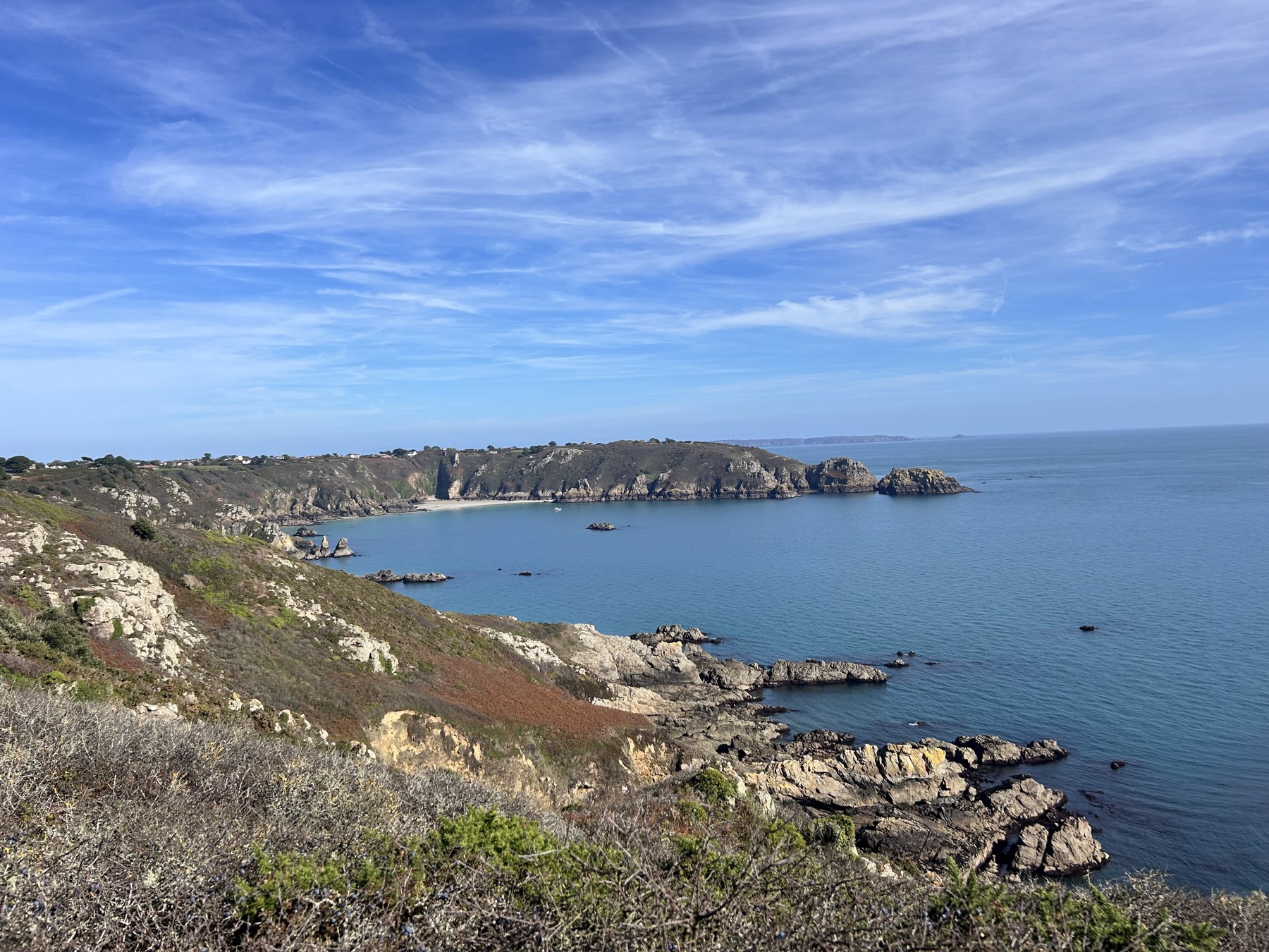 Guernsey Weather Fox forecast for 2025-10-24 - brought to you by Seeker ...
