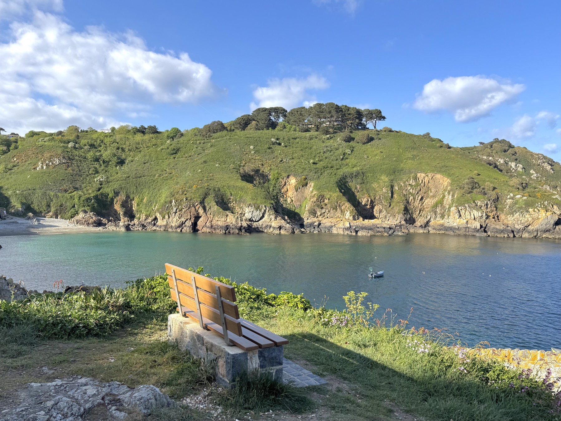 Guernsey Weather Fox forecast for 2025-05-21 - brought to you by Seeker ...