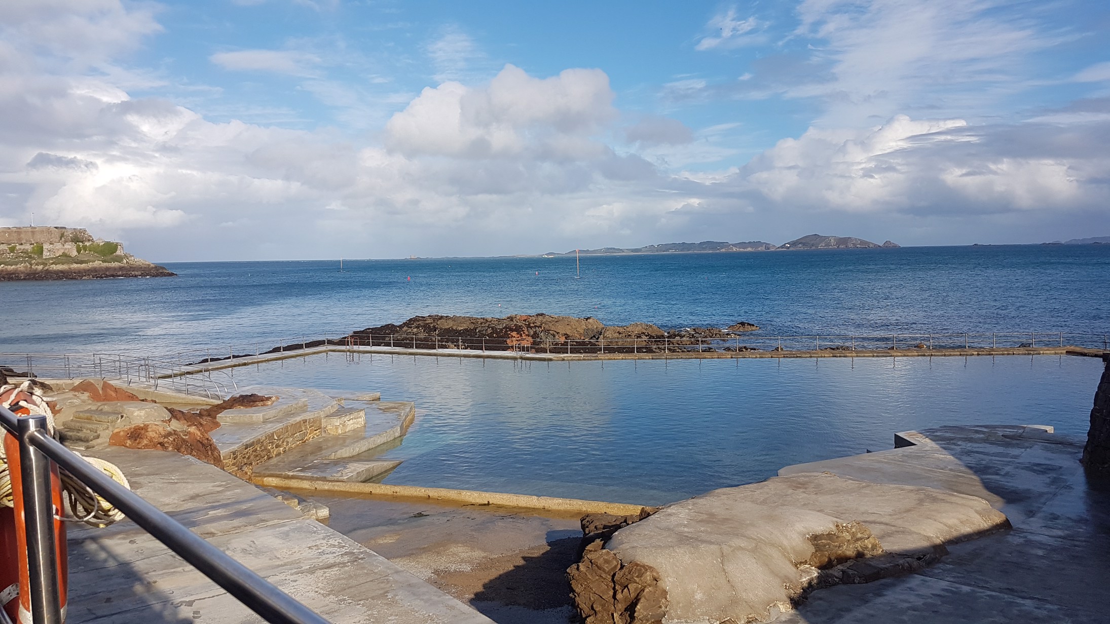 Guernsey Weather Fox forecast for 2022-11-14 - brought to you by Seeker ...