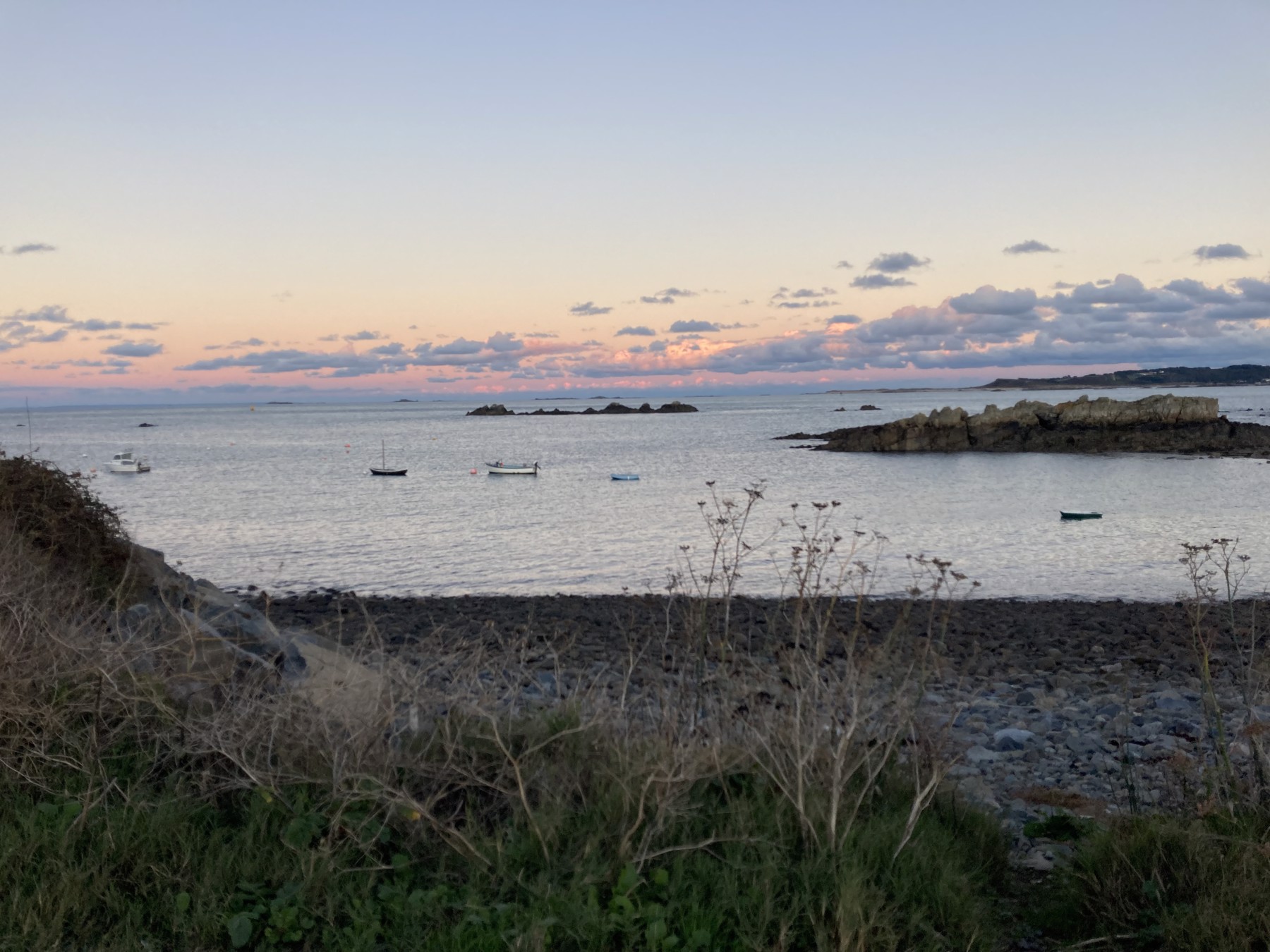 Guernsey Weather Fox forecast for 2022-10-02 - brought to you by Seeker ...