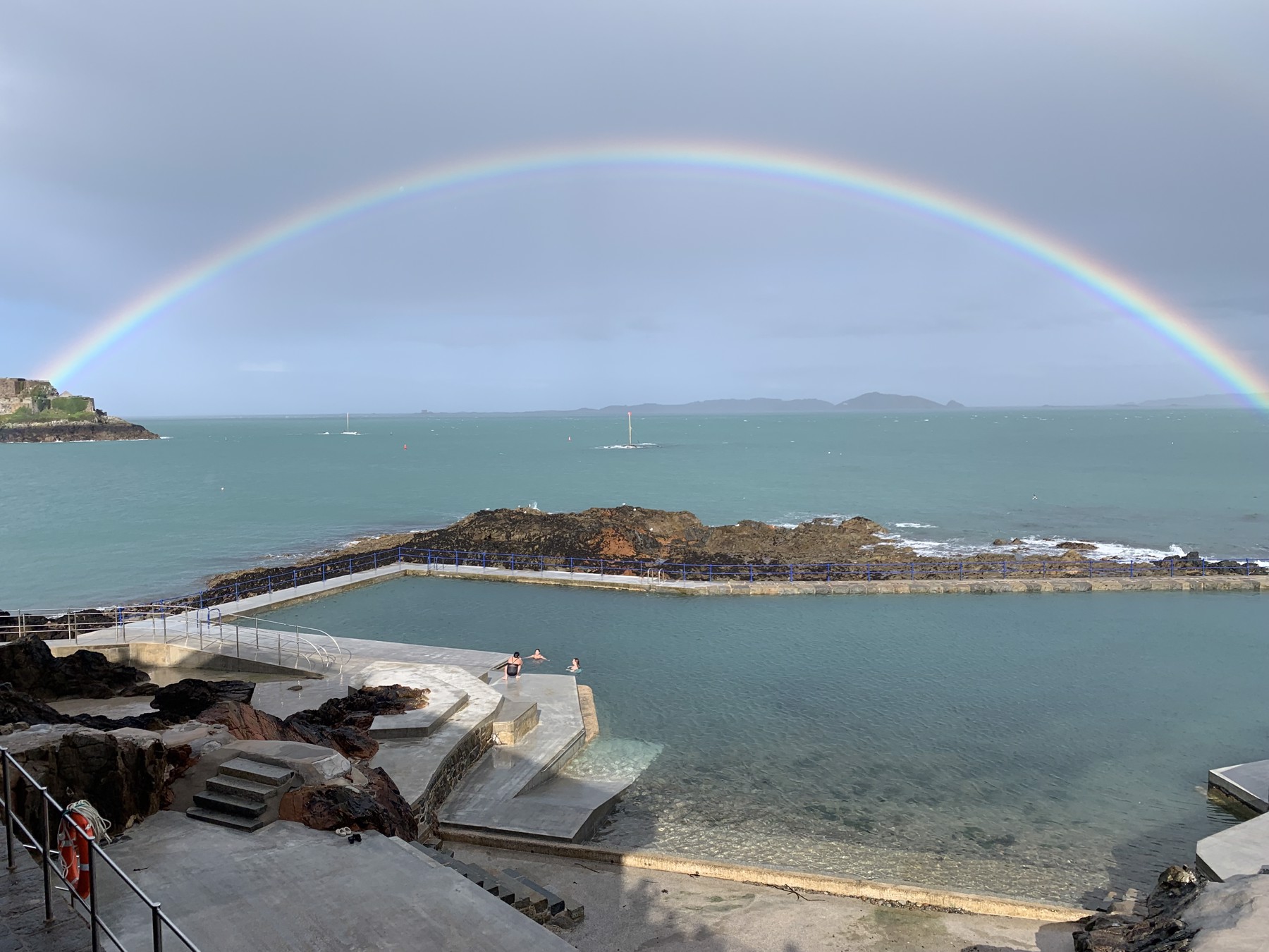 Guernsey Weather Fox forecast for 2024-04-01 - brought to you by Seeker ...