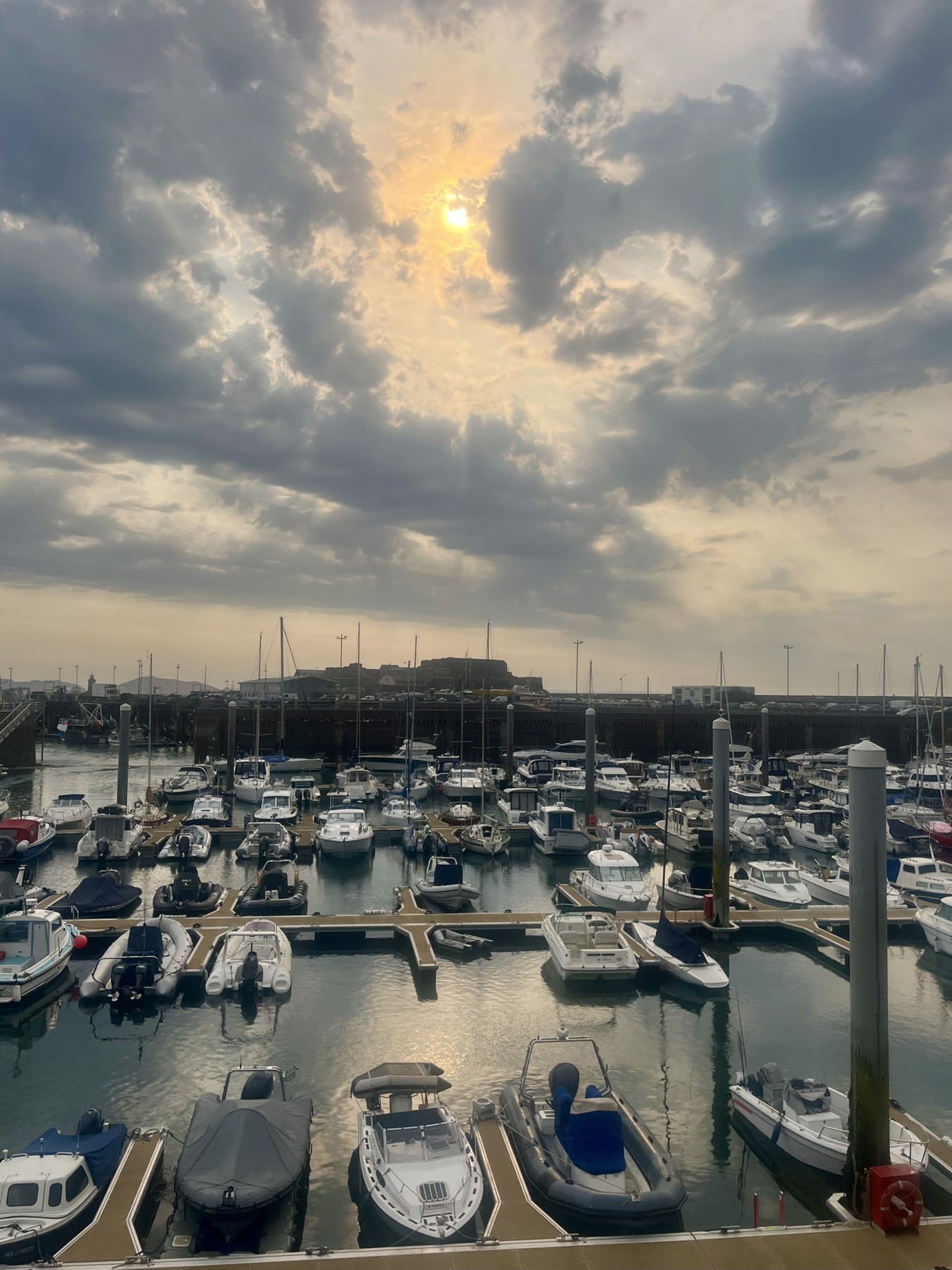 Guernsey Weather Fox forecast for 2025-08-21 - brought to you by Seeker ...