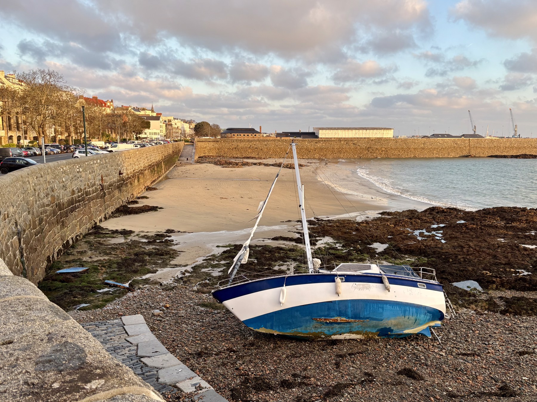 Guernsey Weather Fox forecast for 2026-01-01 - brought to you by Seeker ...